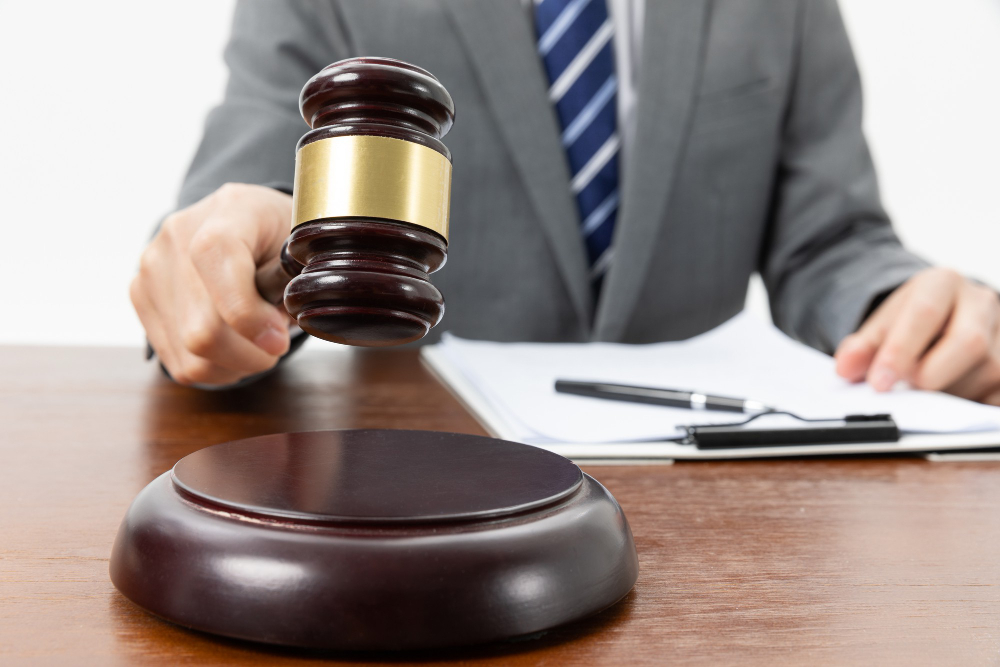 Questions to Ask a Criminal Defense Lawyer Before Hiring One